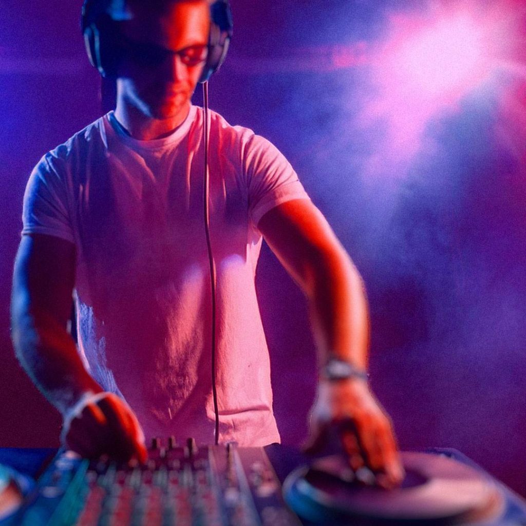 Power 102.1 – Chico's #1 Hit Music Station